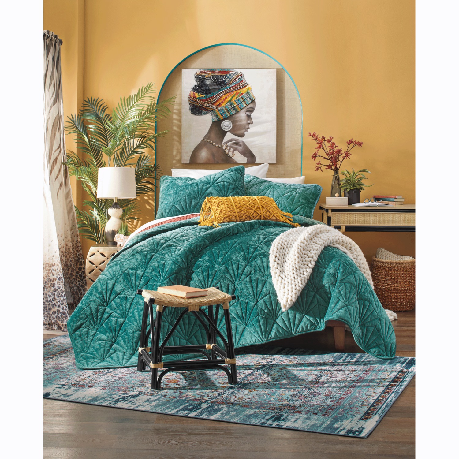 Colorful Global Lady Wall Art | ASHRO