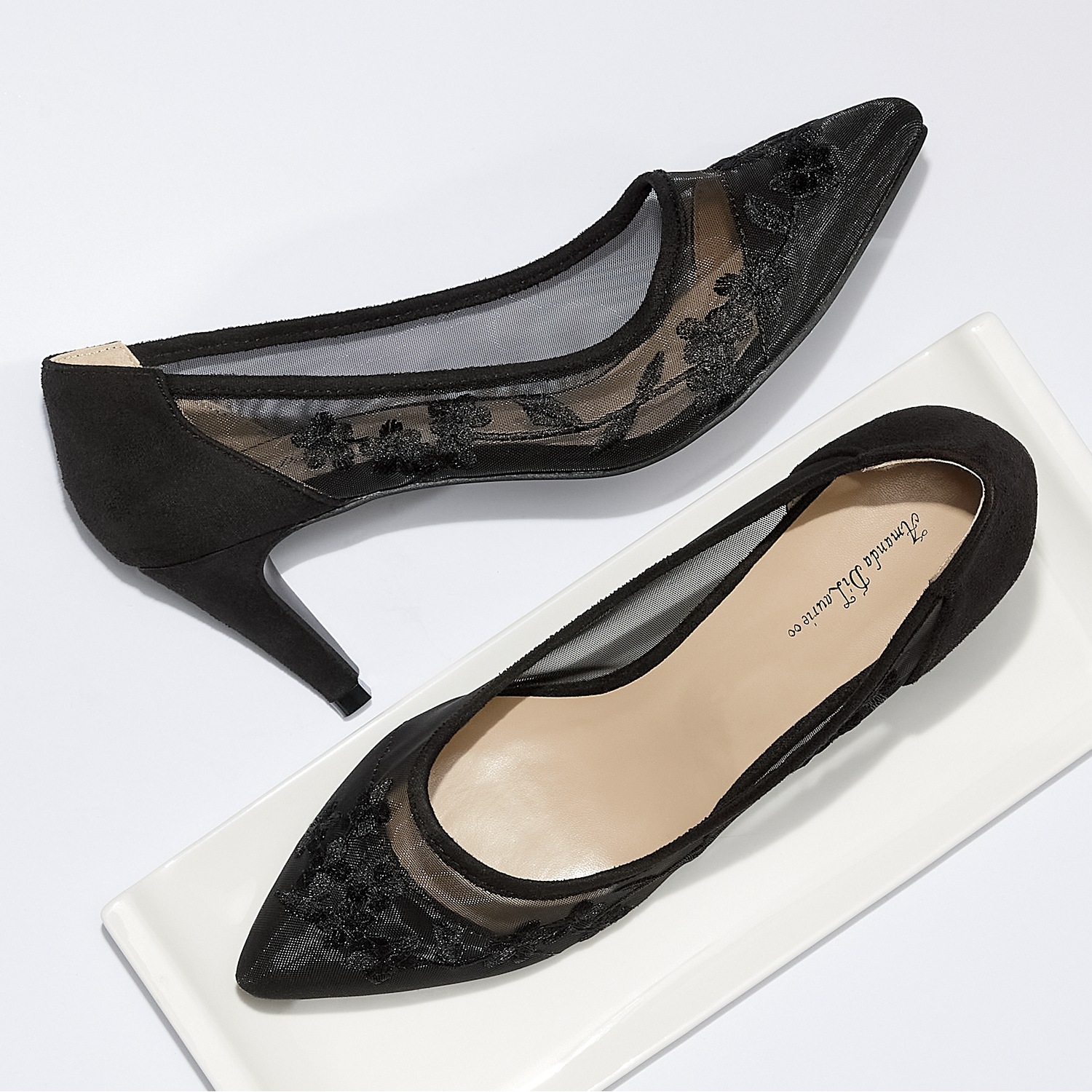 Embroidered Mesh Pump | ASHRO